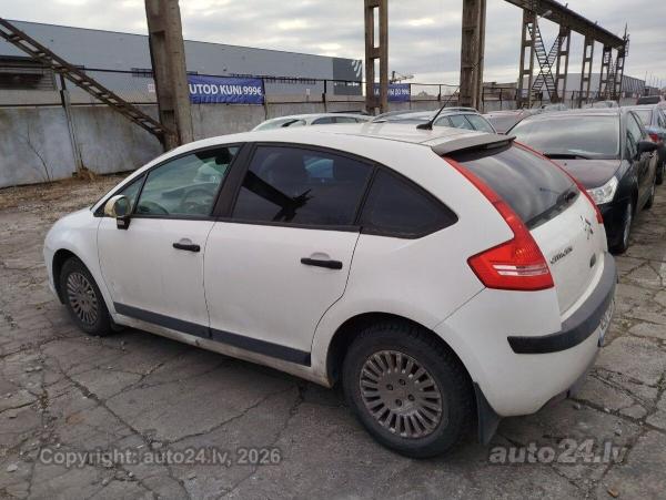 Balts Citroen C4 2007 Tallina, ar dzinēja tilpumu 1.40 L un nobraukumu 186 tūkst. km par 599 €, foto 4 vietnē AUTOMOTO.COM.LV