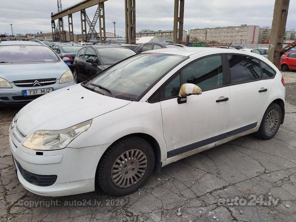 White Citroen C4 2007 in Tallinn, with an engine capacity of 1.40 L and mileage of 186 thousand km for 599 €, photo 2 on AUTOMOTO.COM.LV