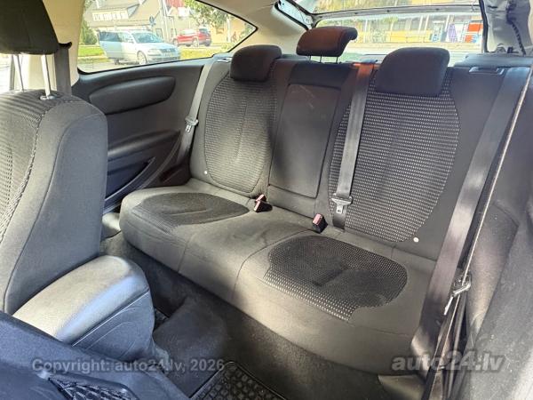 White Citroen C4 2007 in Rapla, with an engine capacity of 1.60 L and mileage of 240 thousand km for 1000 €, photo 11 on AUTOMOTO.COM.LV