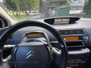 White Citroen C4 2007 in Rapla, with an engine capacity of 1.60 L and mileage of 240 thousand km for 1000 €, photo 14 on AUTOMOTO.COM.LV