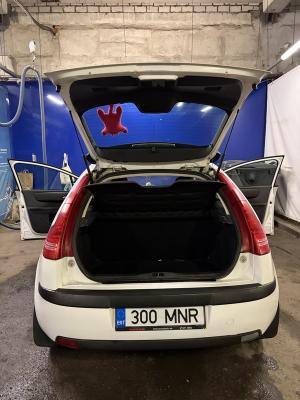 Balts Citroen C4 2008 Tallina, ar dzinēja tilpumu 0.00 L un nobraukumu 217 tūkst. km par 1200 €, foto 35 vietnē AUTOMOTO.COM.LV