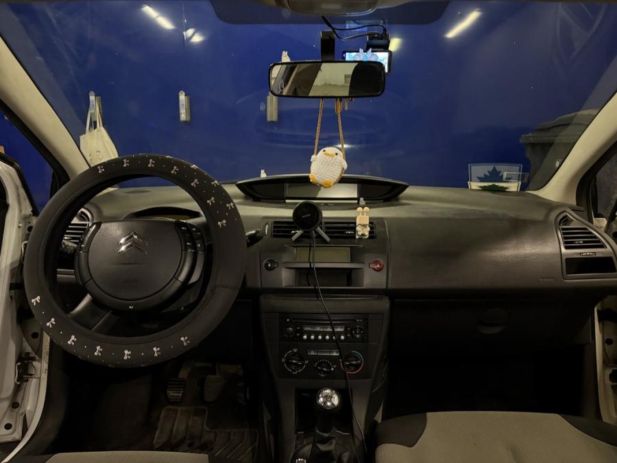 Balts Citroen C4 2008 Tallina, ar dzinēja tilpumu 0.00 L un nobraukumu 217 tūkst. km par 1200 €, foto 44 vietnē AUTOMOTO.COM.LV