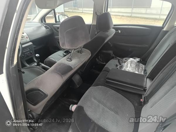 Balts Citroen C4 2010 Tallina, ar dzinēja tilpumu 1.60 L un nobraukumu 390 tūkst. km par 1600 €, foto 5 vietnē AUTOMOTO.COM.LV