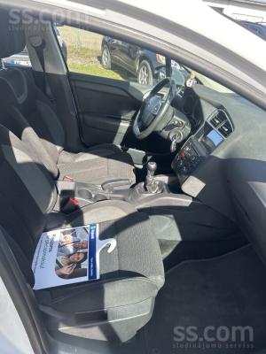 Balts Citroen C4 2011 Daugavpils, ar dzinēja tilpumu 1.60 L un nobraukumu 248 tūkst. km par 3250 €, foto 11 vietnē AUTOMOTO.COM.LV