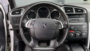 White Citroen C4 2011 in Vilnius, with an engine capacity of 1.56 L and mileage of 301 thousand km for 3499 €, photo 12 on AUTOMOTO.COM.LV