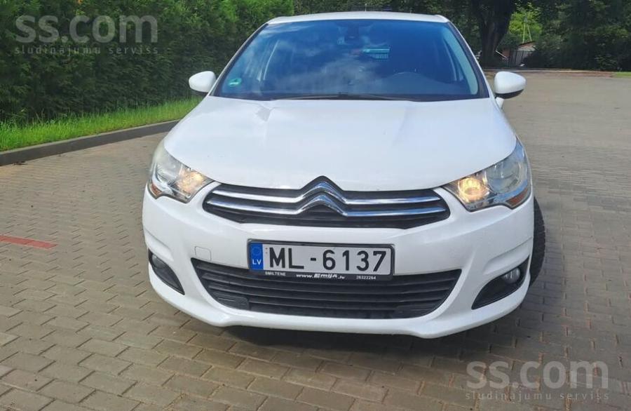 Balts Citroen C4 2011 Saldus, ar dzinēja tilpumu 1.60 L un nobraukumu 191 tūkst. km par 3150 €, foto 4 vietnē AUTOMOTO.COM.LV