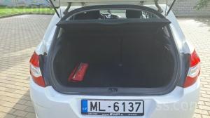 Balts Citroen C4 2011 Saldus, ar dzinēja tilpumu 1.60 L un nobraukumu 191 tūkst. km par 3150 €, foto 8 vietnē AUTOMOTO.COM.LV