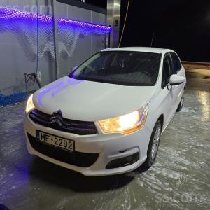 White Citroen C4 2011 in Daugavpils, with an engine capacity of 1.60 L and mileage of 249 thousand km for 4000 €, photo  on AUTOMOTO.COM.LV