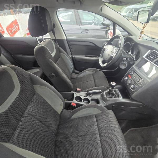 Balts Citroen C4 2011 Daugavpils, ar dzinēja tilpumu 1.60 L un nobraukumu 249 tūkst. km par 4000 €, foto 8 vietnē AUTOMOTO.COM.LV