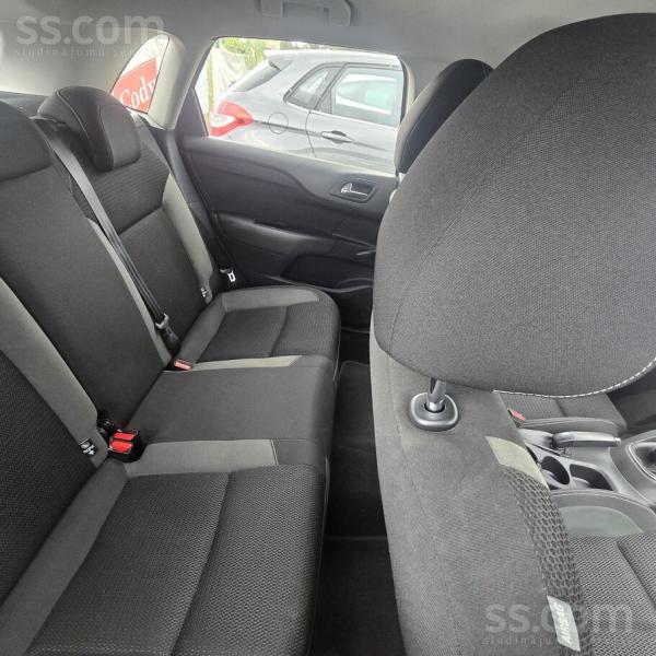 Balts Citroen C4 2011 Daugavpils, ar dzinēja tilpumu 1.60 L un nobraukumu 249 tūkst. km par 4000 €, foto 9 vietnē AUTOMOTO.COM.LV