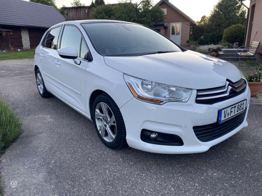 Balts Citroen C4 2012 Kauņa, ar dzinēja tilpumu 1.58 L un nobraukumu 224 tūkst. km par 3950 €, foto 3 vietnē AUTOMOTO.COM.LV