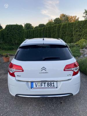 Balts Citroen C4 2012 Kauņa, ar dzinēja tilpumu 1.58 L un nobraukumu 224 tūkst. km par 3950 €, foto 5 vietnē AUTOMOTO.COM.LV
