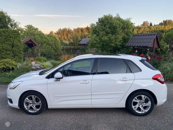 Balts Citroen C4 2012 Kauņa, ar dzinēja tilpumu 1.58 L un nobraukumu 224 tūkst. km par 3950 €, foto 5 vietnē AUTOMOTO.COM.LV