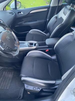 Balts Citroen C4 2012 Kauņa, ar dzinēja tilpumu 1.58 L un nobraukumu 224 tūkst. km par 3950 €, foto 12 vietnē AUTOMOTO.COM.LV