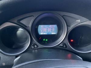 Balts Citroen C4 2012 Kauņa, ar dzinēja tilpumu 1.58 L un nobraukumu 224 tūkst. km par 3950 €, foto 15 vietnē AUTOMOTO.COM.LV