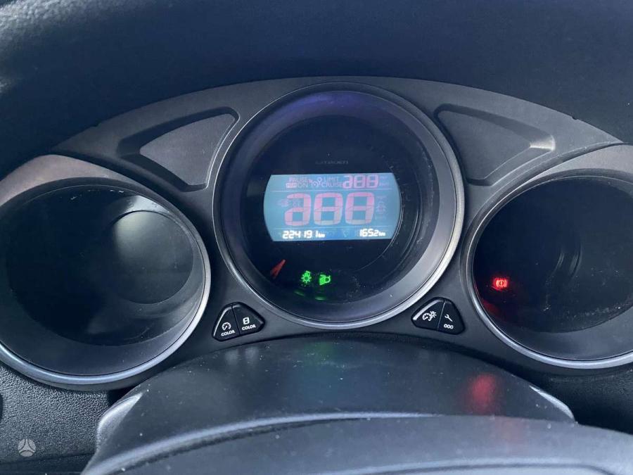 Balts Citroen C4 2012 Kauņa, ar dzinēja tilpumu 1.58 L un nobraukumu 224 tūkst. km par 3950 €, foto 15 vietnē AUTOMOTO.COM.LV
