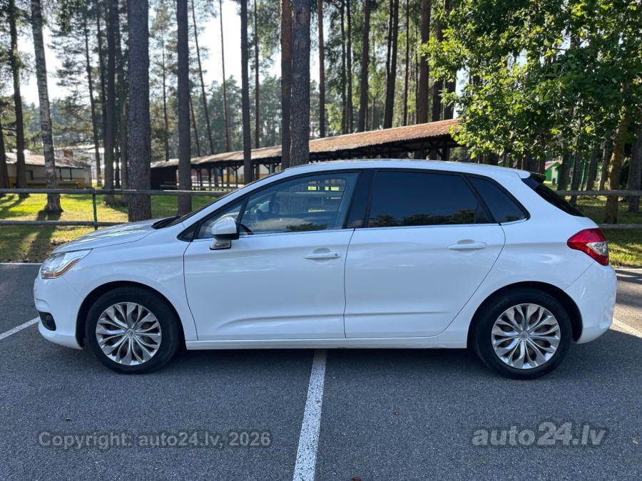 Balts Citroen C4 2012 Pērnava, ar dzinēja tilpumu 1.60 L un nobraukumu 178 tūkst. km par 2989 €, foto 5 vietnē AUTOMOTO.COM.LV