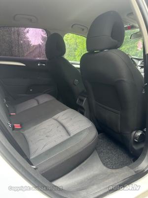 Balts Citroen C4 2012 Pērnava, ar dzinēja tilpumu 1.60 L un nobraukumu 178 tūkst. km par 2989 €, foto 15 vietnē AUTOMOTO.COM.LV