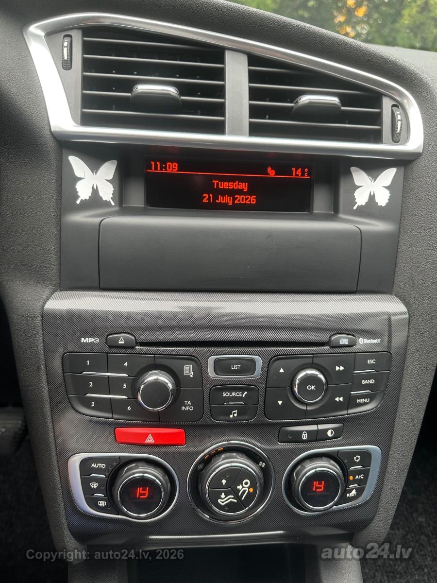 Balts Citroen C4 2012 Pērnava, ar dzinēja tilpumu 1.60 L un nobraukumu 178 tūkst. km par 2989 €, foto 18 vietnē AUTOMOTO.COM.LV