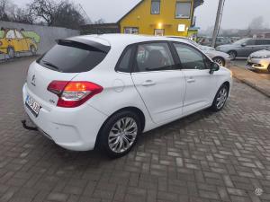 White Citroen C4 2013 in Taurage, with an engine capacity of 1.56 L and mileage of 250 thousand km for 3200 €, photo 3 on AUTOMOTO.COM.LV