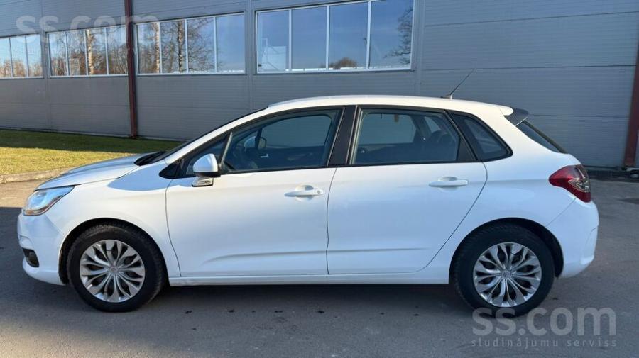 Balts Citroen C4 2013 Jelgava, ar dzinēja tilpumu 1.60 L un nobraukumu 315 tūkst. km par 3100 €, foto 4 vietnē AUTOMOTO.COM.LV