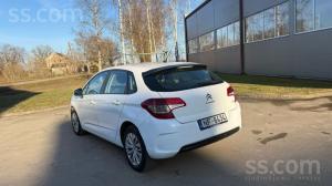 Balts Citroen C4 2013 Jelgava, ar dzinēja tilpumu 1.60 L un nobraukumu 315 tūkst. km par 3100 €, foto 5 vietnē AUTOMOTO.COM.LV