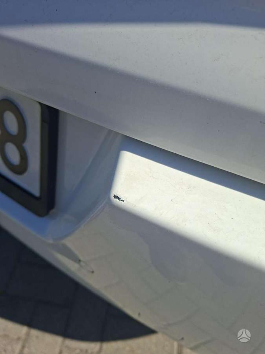 White Citroen C4 2013 in Rokiskis, with an engine capacity of 1.56 L and mileage of 283 thousand km for 4100 €, photo 9 on AUTOMOTO.COM.LV