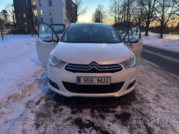 White Citroen C4 2014 in Tallinn, with an engine capacity of 1.60 L and mileage of 167 thousand km for 4150 €, photo 2 on AUTOMOTO.COM.LV