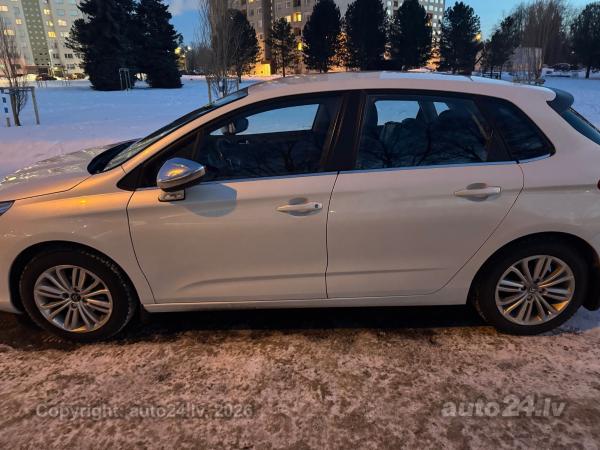 White Citroen C4 2014 in Tallinn, with an engine capacity of 1.60 L and mileage of 167 thousand km for 4150 €, photo 10 on AUTOMOTO.COM.LV