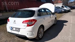 Balts Citroen C4 2014 Liepāja, ar dzinēja tilpumu 1.60 L un nobraukumu 265 tūkst. km par 3555 €, foto 15 vietnē AUTOMOTO.COM.LV