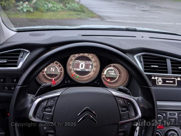 Balts Citroen C4 2014 Tallina, ar dzinēja tilpumu 1.60 L un nobraukumu 219 tūkst. km par 4490 €, foto 6 vietnē AUTOMOTO.COM.LV