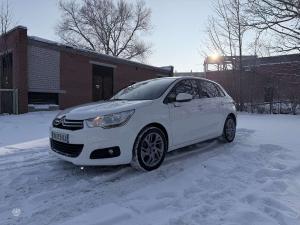 White Citroen C4 2015 in Siauliai, with an engine capacity of 1.20 L and mileage of 106 thousand km for 3900 €, photo 5 on AUTOMOTO.COM.LV