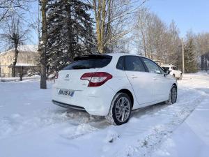 White Citroen C4 2015 in Siauliai, with an engine capacity of 1.20 L and mileage of 106 thousand km for 3900 €, photo 12 on AUTOMOTO.COM.LV