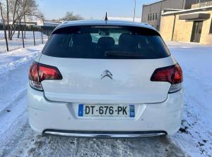 White Citroen C4 2015 in Taurage, with an engine capacity of 1.20 L and mileage of 150 thousand km for 5400 €, photo 3 on AUTOMOTO.COM.LV