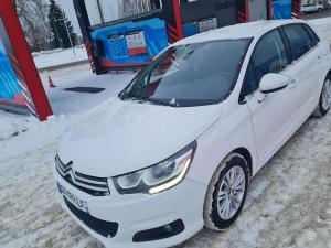 Balts Citroen C4 2015 Tauragė, ar dzinēja tilpumu 1.56 L un nobraukumu 212 tūkst. km par 3850 €, foto 3 vietnē AUTOMOTO.COM.LV