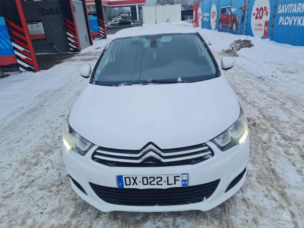 Balts Citroen C4 2015 Tauragė, ar dzinēja tilpumu 1.56 L un nobraukumu 212 tūkst. km par 3850 €, foto 4 vietnē AUTOMOTO.COM.LV