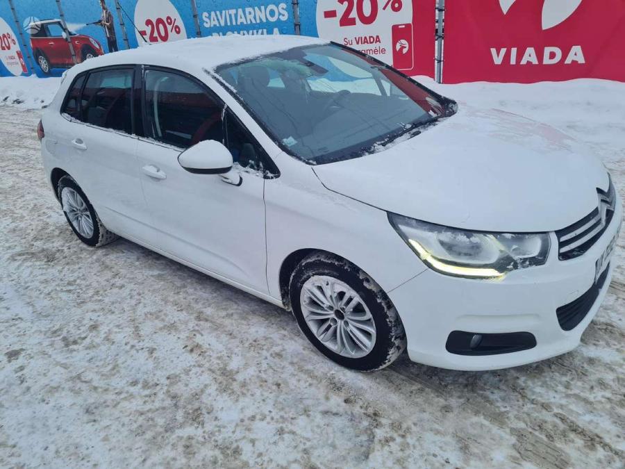 Balts Citroen C4 2015 Tauragė, ar dzinēja tilpumu 1.56 L un nobraukumu 212 tūkst. km par 3850 €, foto 5 vietnē AUTOMOTO.COM.LV