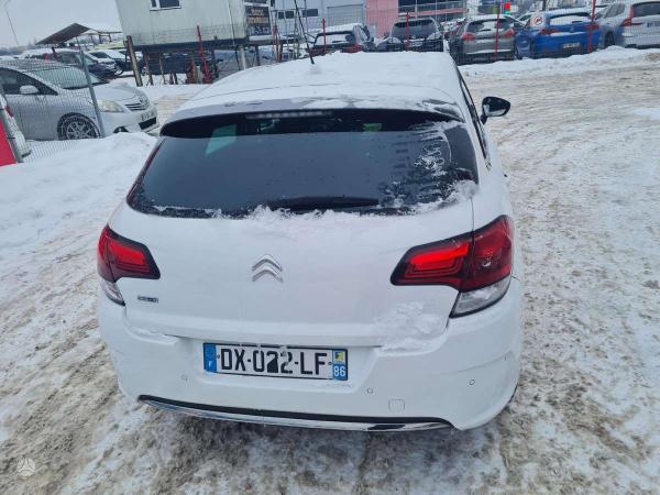 Balts Citroen C4 2015 Tauragė, ar dzinēja tilpumu 1.56 L un nobraukumu 212 tūkst. km par 3850 €, foto 8 vietnē AUTOMOTO.COM.LV