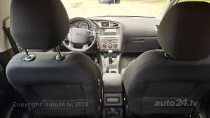 White Citroen C4 2015 in Tallinn, with an engine capacity of 1.60 L and mileage of 206 thousand km for 6000 €, photo 6 on AUTOMOTO.COM.LV