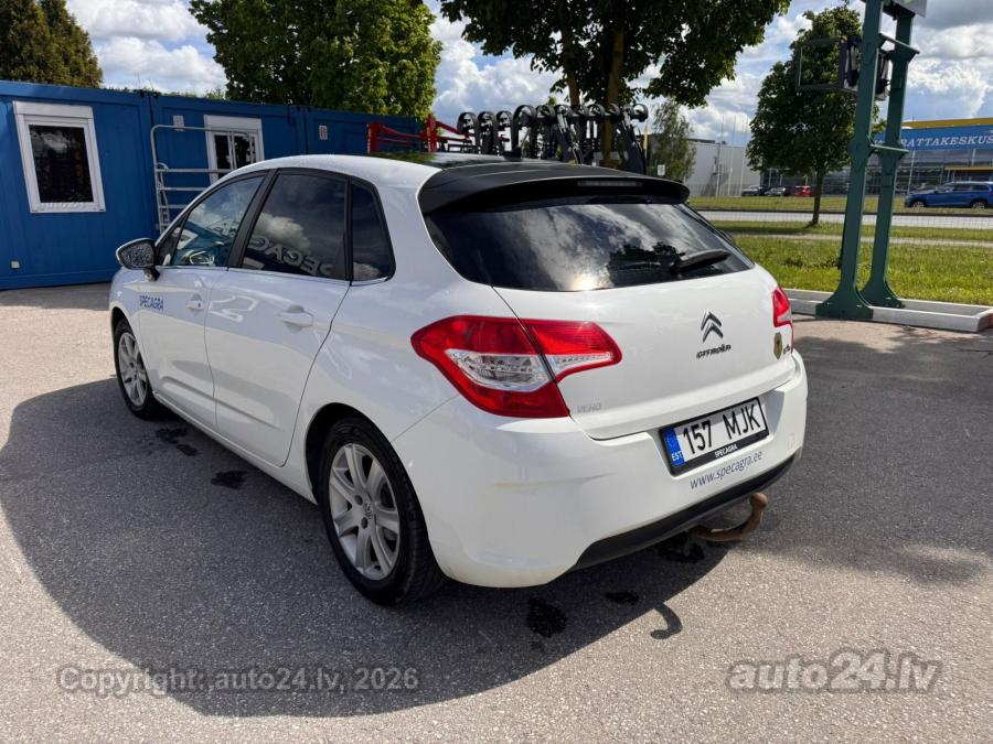 Balts Citroen C4 2015 Tallina, ar dzinēja tilpumu 1.60 L un nobraukumu 369 tūkst. km par 3100 €, foto 6 vietnē AUTOMOTO.COM.LV