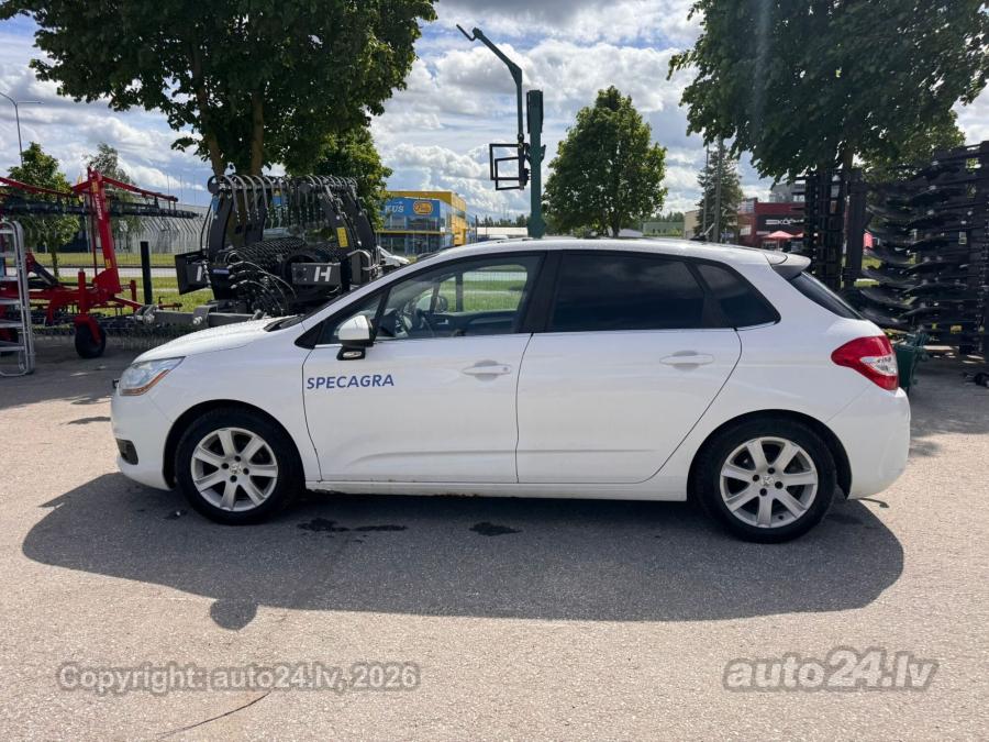 Balts Citroen C4 2015 Tallina, ar dzinēja tilpumu 1.60 L un nobraukumu 369 tūkst. km par 3100 €, foto 7 vietnē AUTOMOTO.COM.LV