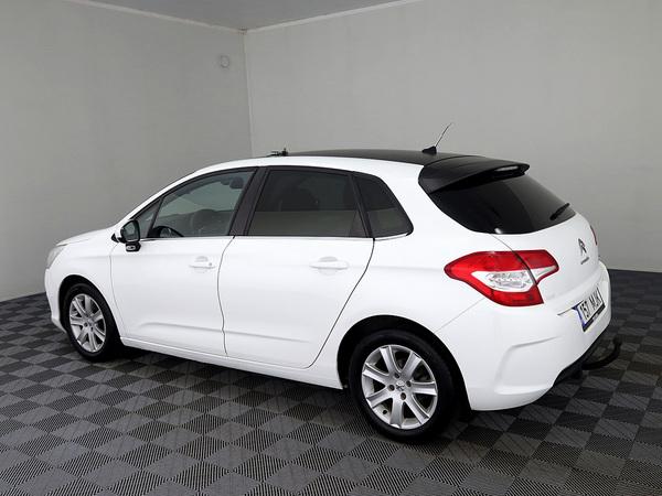 Balts Citroen C4 2015 Tallina, ar dzinēja tilpumu 1.60 L un nobraukumu 369 tūkst. km par 1999 €, foto 4 vietnē AUTOMOTO.COM.LV