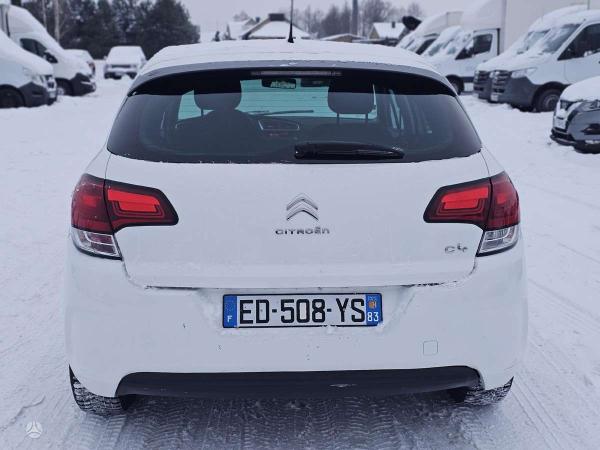 White Citroen C4 2016 in Taurage, with an engine capacity of 1.56 L and mileage of 231 thousand km for 2700 €, photo 4 on AUTOMOTO.COM.LV