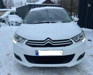 White Citroen C4 2016 in Taurage, with an engine capacity of 1.20 L and mileage of 156 thousand km for 3900 €, photo 3 on AUTOMOTO.COM.LV