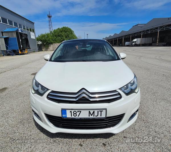 White Citroen C4 2016 in Tallinn, with an engine capacity of 1.20 L and mileage of 119 thousand km for 7000 €, photo 3 on AUTOMOTO.COM.LV