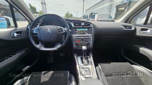 Balts Citroen C4 2016 Tallina, ar dzinēja tilpumu 1.20 L un nobraukumu 119 tūkst. km par 7000 €, foto 10 vietnē AUTOMOTO.COM.LV