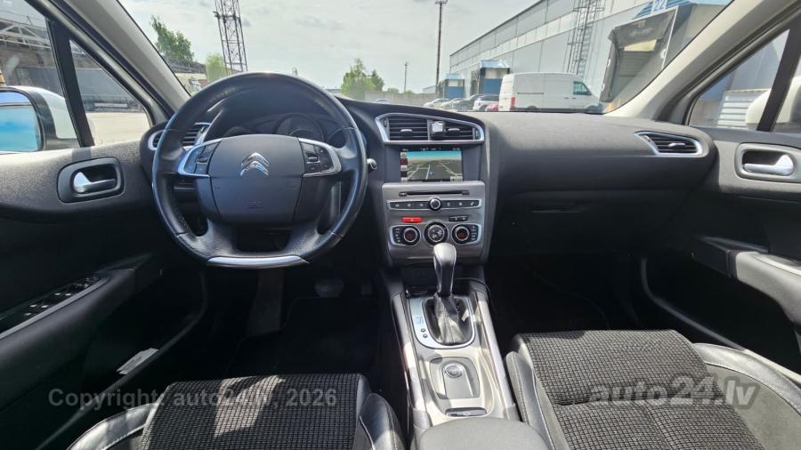 Balts Citroen C4 2016 Tallina, ar dzinēja tilpumu 1.20 L un nobraukumu 119 tūkst. km par 7000 €, foto 10 vietnē AUTOMOTO.COM.LV