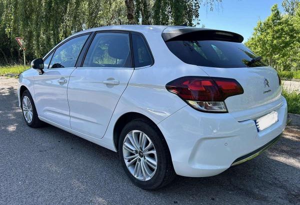 Balts Citroen C4 2016 Tauragė, ar dzinēja tilpumu 1.20 L un nobraukumu 165 tūkst. km par 3700 €, foto 2 vietnē AUTOMOTO.COM.LV