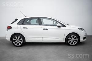 Balts Citroen C4 2016 Tallina, ar dzinēja tilpumu 1.20 L un nobraukumu 168 tūkst. km par 5499 €, foto 7 vietnē AUTOMOTO.COM.LV