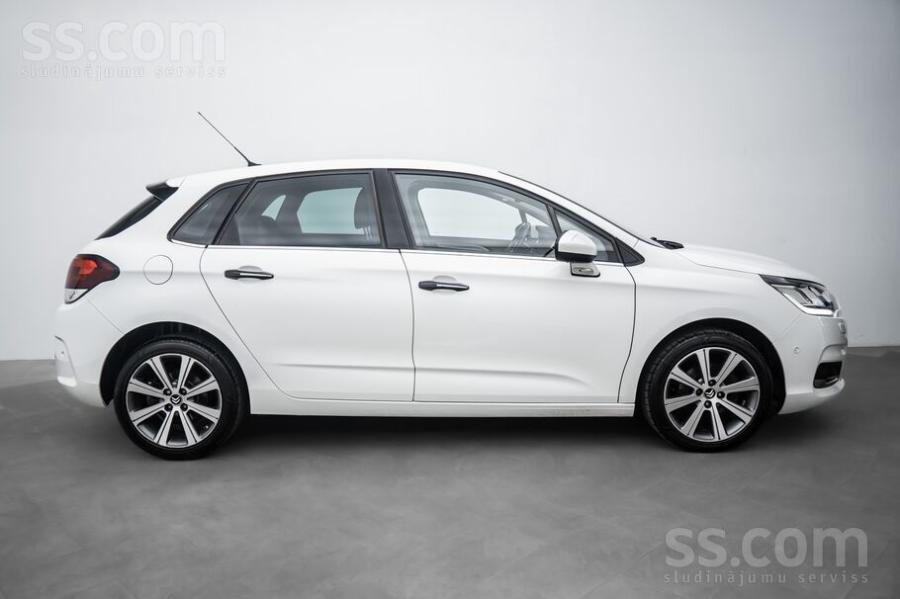 Balts Citroen C4 2016 Tallina, ar dzinēja tilpumu 1.20 L un nobraukumu 168 tūkst. km par 5499 €, foto 7 vietnē AUTOMOTO.COM.LV